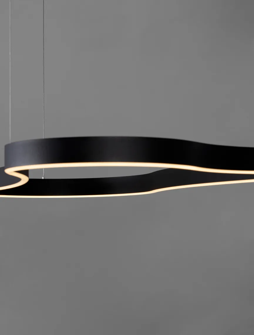 LED-Pendelleuchte Dussa von Nova Luce | SEGMÜLLER